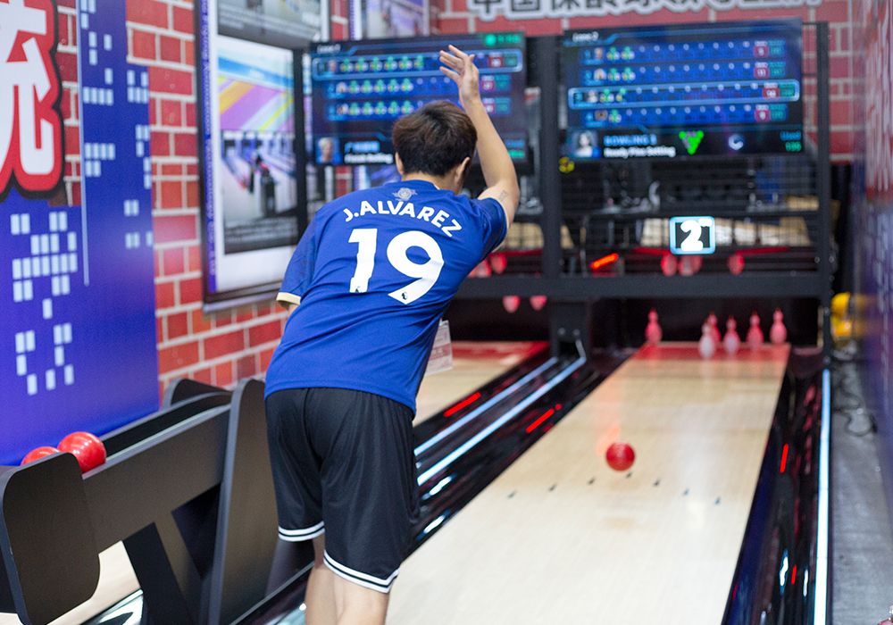 High-Quality Duckpin Bowling Equipment | Flying Smart Duckpin Bowling