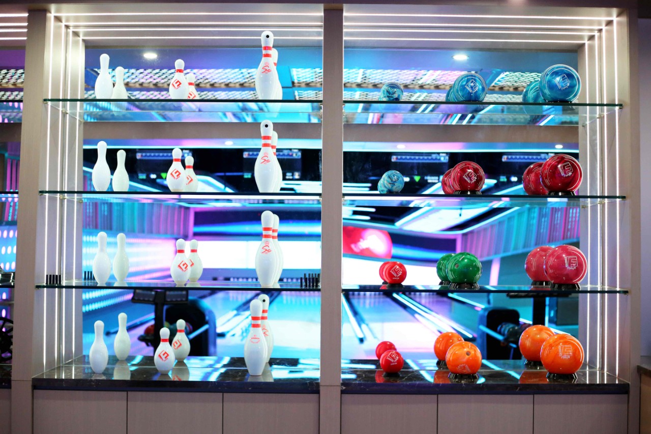 Bowling Pins and Ball: The 2026 Guide to Equipment, Types & Boutique Trends