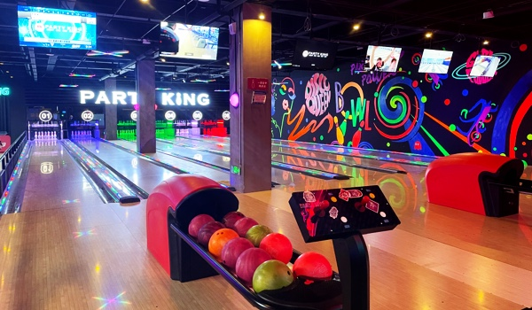 build a bowling alley Party King Sports Center projects