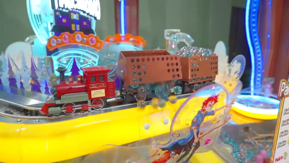 Mega six player ball pusher Games | PALM FUN