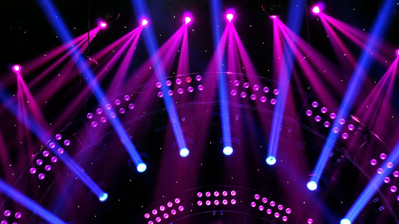 How to Create Creative Stage Lighting on a Tight Budget — MEANReal Guide